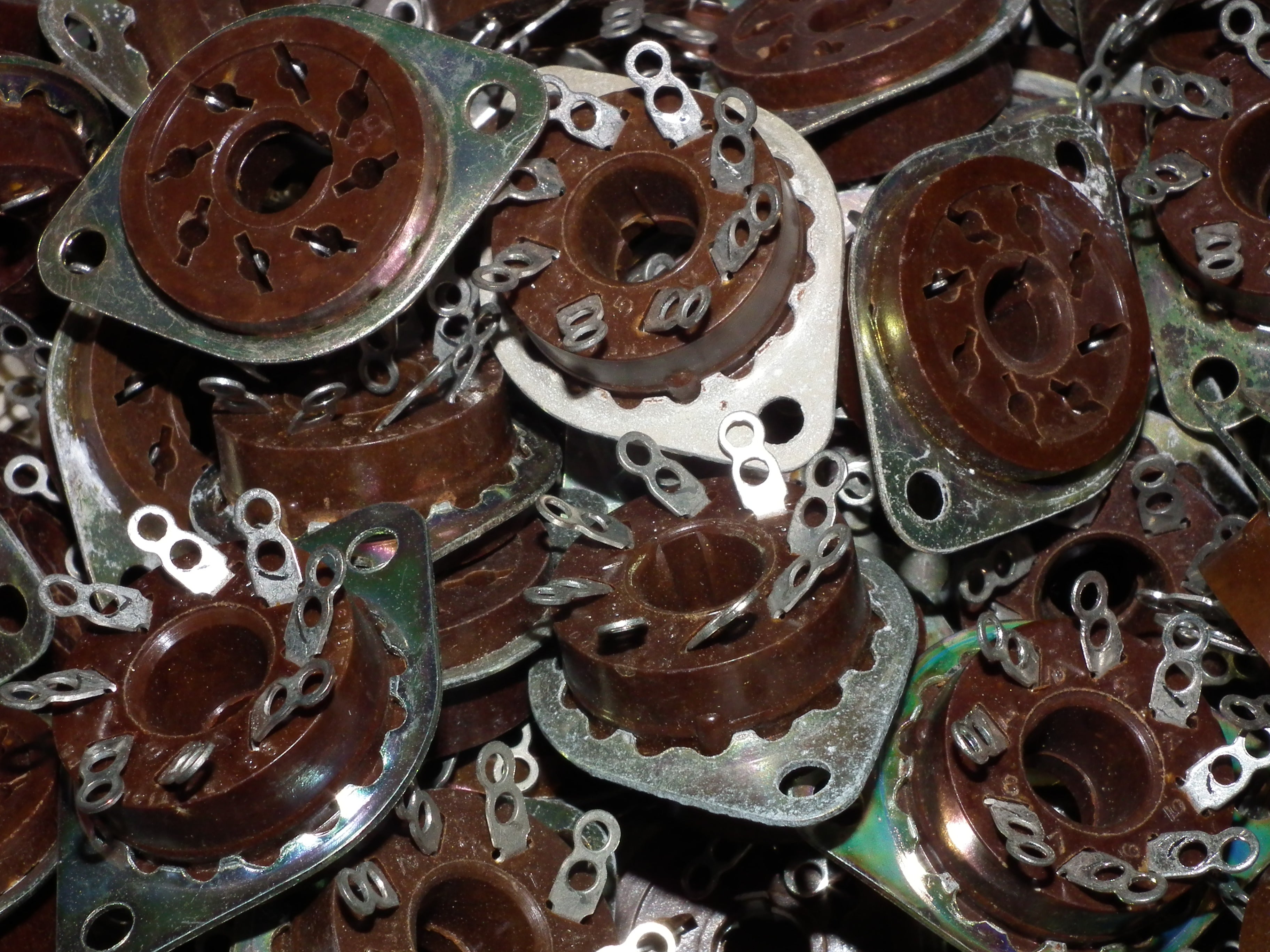 Tube Sockets – tubes.rs